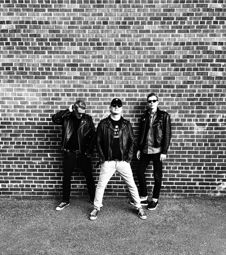 SFH strike a pose : Warren Kinsella